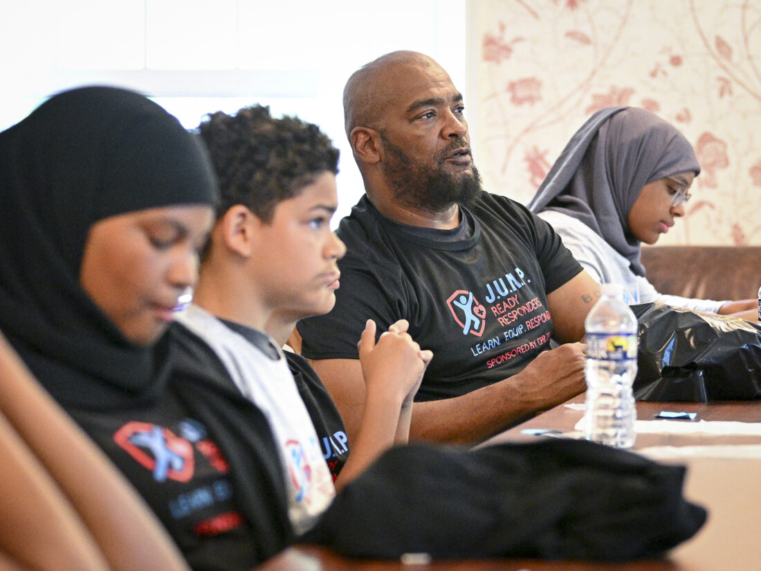 Volunteers spearhead CPR training | News, Sports, Jobs - Williamsport ...